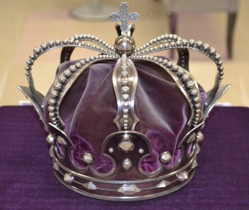 Romania as a monarchy? | Transylvania Today®